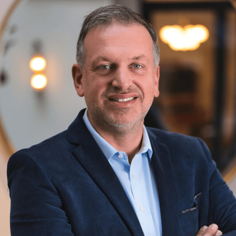 Impact Players - À propos - ETYO